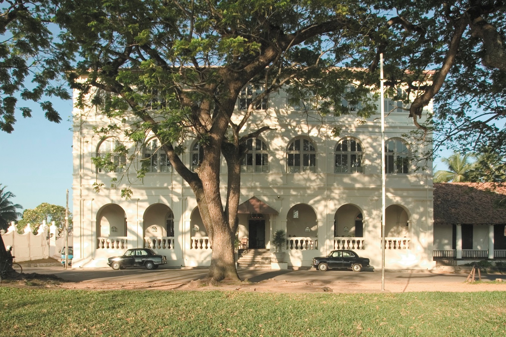 Stay in the Amangalla in Galle, Sri Lanka | Ampersand Travel