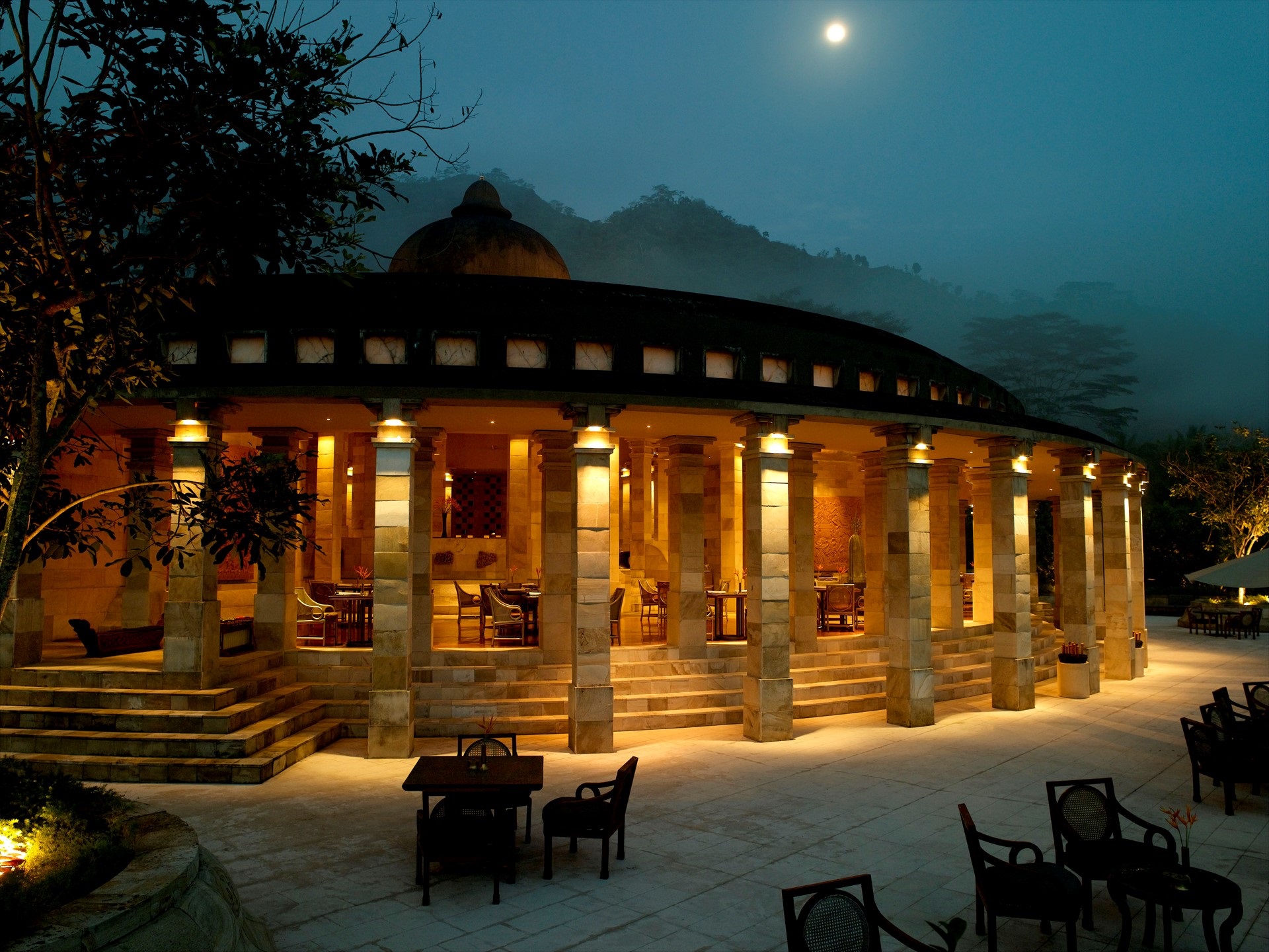 Stay in the Amanjiwo in Borobudur, Java, Indonesia | Ampersand Travel